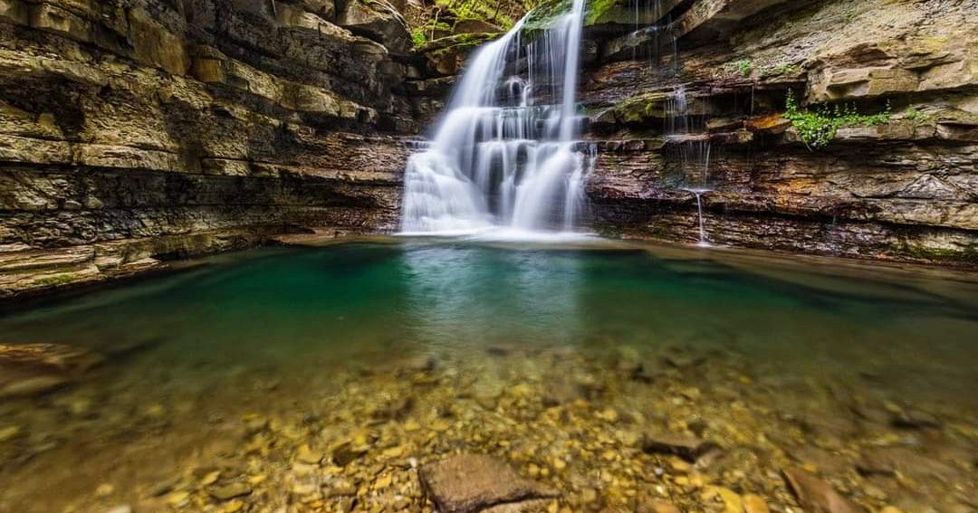 Bagni Selvaggi alla cascata del Rio Rovigo. Escursione guidata alla ...